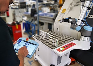 Cobot pour l'industrie et la production | ROBKUB